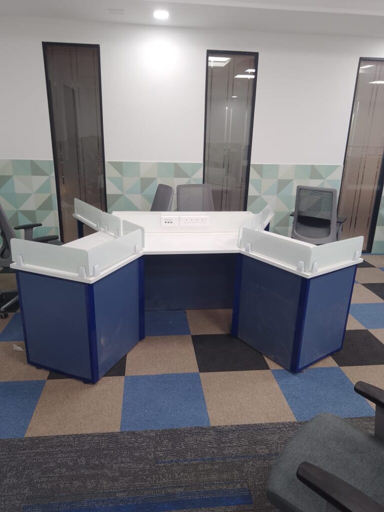Modern office workstation with sleek - Moko Modular: Office Furniture ...